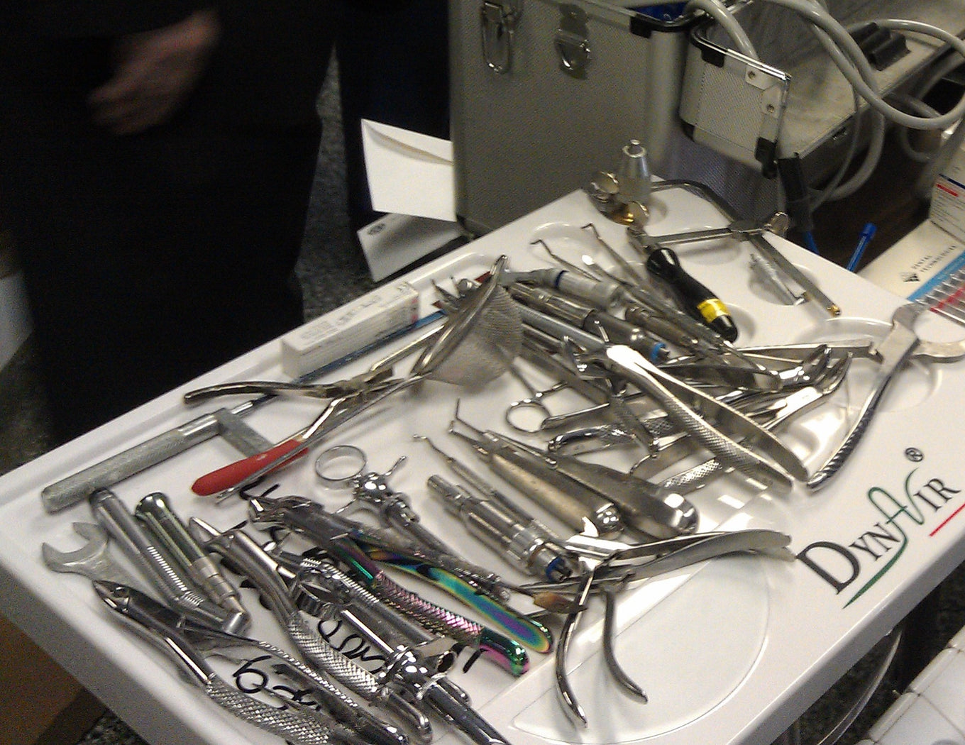 Dr. Larry Gaum's Oral Surgery for the GP Instrument Kit – HiTeck ...